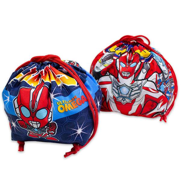 巾着 ランチ袋 ランチ巾着 きんちゃく 袋 小物入れ かばん ウルトラヒーローズ ULTRAMAN OMEGA ウルトラマン オメガマチ付き巾着2枚組になります。このサイズですと、弁当箱・お箸（トリオ）・コップが入ります。行楽や遠足でも大活...