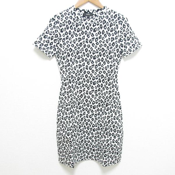 【商品名】Theory セオリー GLOSSED LEOP LEOPARD TEE レオパード柄 半袖 ニットドレス ミニワンピース サイズS ホワイト×ブラック【ブランド】theory セオリー【対象】レディース【ランク】SA ※若干の使...