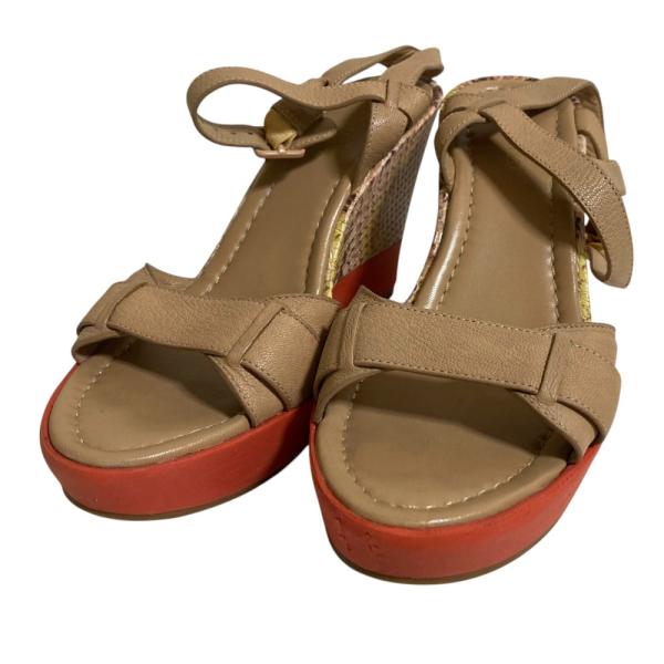 【商品名】COLE HAAN コールハーン PALEY HIGH WEDGE ウェッジソール ストラップ サンダル D40149 6.5 23.5cm ベージュ系【ブランド】COLE HAAN コールハーン【対象】レディース【ランク】SA ...