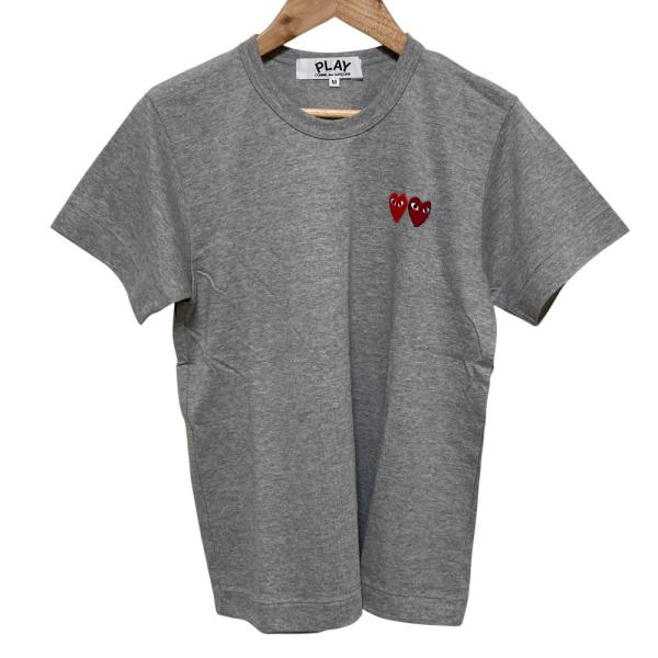 【商品名】PLAY COMME des GARCONS プレイコムデギャルソン ダブルハートワッペン クルーネック 半袖 Tシャツ カットソー AZ-T225 M グレー【ブランド】PLAY COMME des GARCONS プレイコムデ...