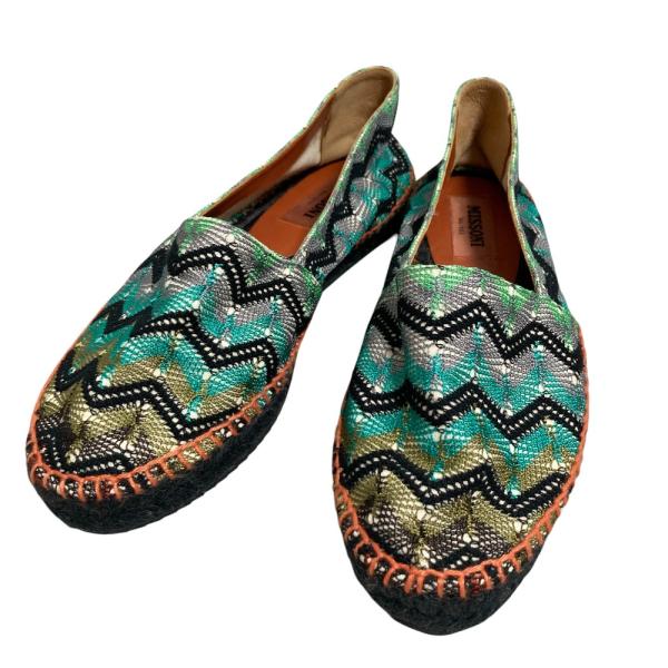 【商品名】MISSONI ミッソーニ シェブロンボーダー エスパドリーユ スリッポン サイズ37 約23.5cm マルチカラー【ブランド】Missoni ミッソーニ【対象】レディース【ランク】SA ※若干の使用感はあるが、全体的に状態の良い...