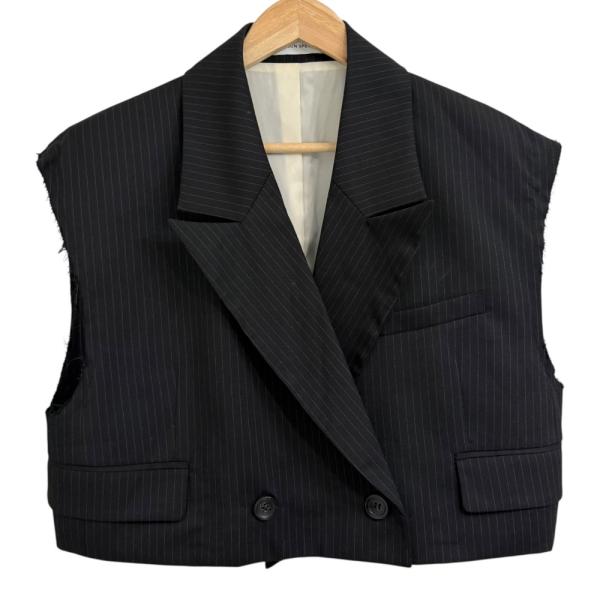 【商品名】24SS MAISON SPECIAL メゾンスペシャル Cut-off Short Gilet ストライプ柄 カットオフ ショートジレ ベスト F ブラック【ブランド】MAISON SPECIAL メゾンスペシャル【対象】レディ...