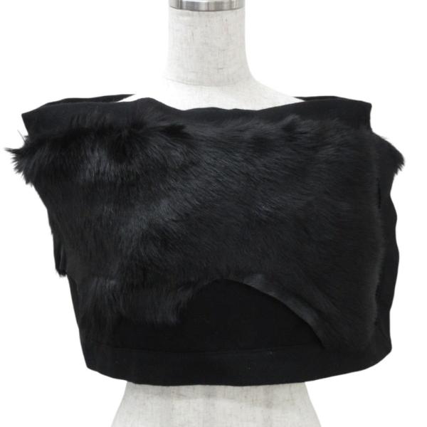 【商品名】KARL DONOGHUE カールドノヒュー ラムファー ウールドッキング ケープ ストール ブラック【ブランド】KARL DONOGHUE カールドノヒュー【対象】レディース【ランク】SA ※若干の使用感はあるが、全体的に状態の...