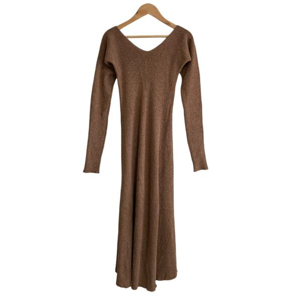 【商品名】MES VACANCES ミヴァコンス 両Vネック ロングニットワンピース F ブラウン【ブランド】MES VACANCES ミヴァコンス【対象】レディース【ランク】A ※使用感はあるが、傷や汚れの少ない商品【カラー】ブラウン【表...