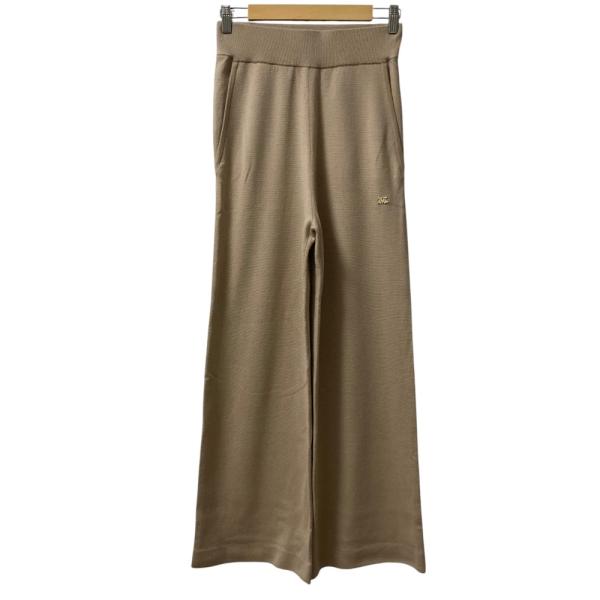 【商品名】Max Mara マックスマーラ ピュアウール イージーニットフレアパンツ ベージュ【ブランド】MAX MARA マックスマーラ【対象】レディース【ランク】SA ※若干の使用感はあるが、全体的に状態の良い商品【カラー】ベージュ【表...