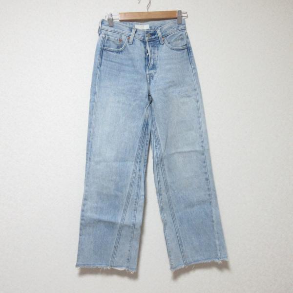 【商品名】Levi's Altered リーバイス オルタード Wide Leg カットオフ ワイド デニムパンツ 24 ブルー【ブランド】Levi's リーバイス【対象】レディース【ランク】SA ※若干の使用感はあるが、全体的に状態の良い...