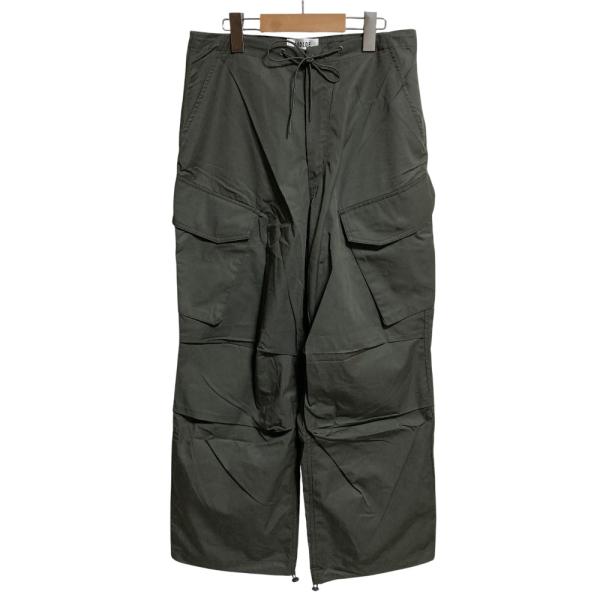 【商品名】AGOLDE エーゴールドイー GINERVA CARGO PANT カーゴパンツ XSサイズ オリーブ【ブランド】AGOLDE エーゴールドイー【対象】レディース【ランク】SA ※若干の使用感はあるが、全体的に状態の良い商品【カ...