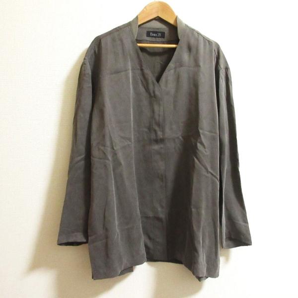 【商品名】BASILE28 バジーレ28 フィブリルキュプラ ノーカラーシャツ 28-15VA04 サイズ9 カーキ【ブランド】BASILE28 バジーレ２８【対象】レディース【ランク】A ※使用感はあるが、傷や汚れの少ない商品【カラー】カ...