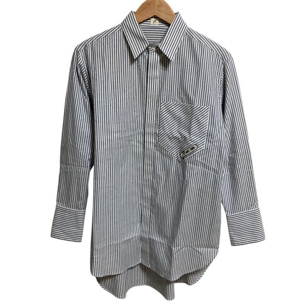 【商品名】β FIVE FOXes ベータ ファイブフォックス ピーチツイールプレート ワッペン付き ストライプシャツ 長袖 ブラウス 9号 ネイビー【ブランド】β ベータ【対象】レディース【ランク】SA ※若干の使用感はあるが、全体的に状...