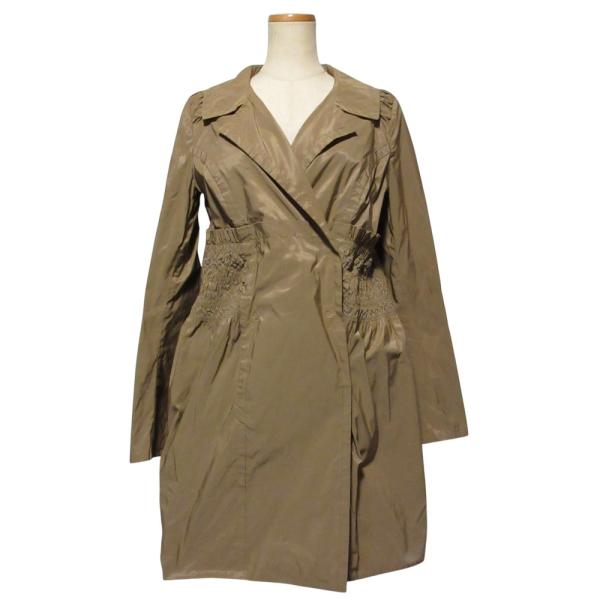 【商品名】Ermanno Scervino エルマンノシェルヴィーノ ナイロン ウエストギャザー コート ジャケット ブラウン【ブランド】ERMANNO SCERVINO エルマンノ シェルヴィーノ【対象】レディース【ランク】A ※使用感は...