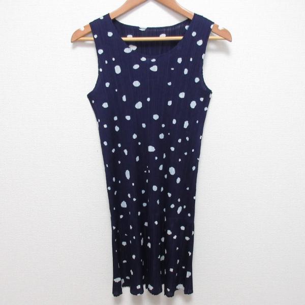 【商品名】PLEATS PLEASE プリーツプリーズ イッセイミヤケ ドット ノースリーブチュニックカットソー PP93-JK736 サイズ3 ネイビー【ブランド】PLEATS PLEASE プリーツプリーズ【対象】レディース【ランク】S...