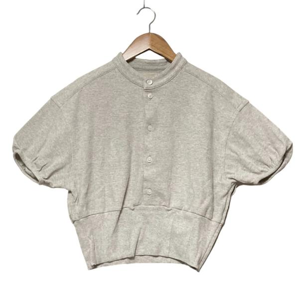 【商品名】77circa 77サーカ カレンソロジー サイドジップタックプルオーバー ショートスリーブ ブラウス グレー【ブランド】77circa ナナナナサーカ【対象】レディース【ランク】SA ※若干の使用感はあるが、全体的に状態の良い商...