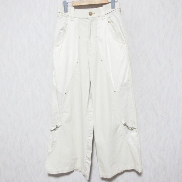 【商品名】24SS PUBLIC TOKYO パブリックトウキョウ ワイドパンツ 164340002 サイズ2 ベージュ【ブランド】PUBLIC TOKYO パブリックトウキョウ【対象】レディース【ランク】SA ※若干の使用感はあるが、全体...