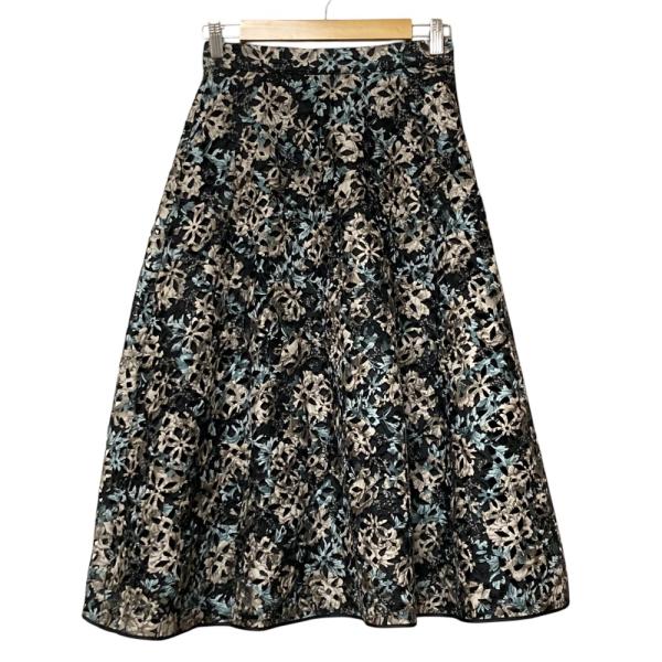 【商品名】STRAWBERRY-FIELDS ストロベリーフィールズ DVフラワーラッシュスカート ブラック【ブランド】STRAWBERRYFIELDS ストロベリーフィールズ【対象】レディース【ランク】SA ※若干の使用感はあるが、全体的...