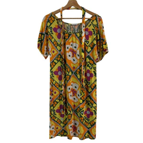 【商品名】Marimekko マリメッコ フラワープリント VERA ストレッチ ワンピース サイズS イエロー【ブランド】marimekko マリメッコ【対象】レディース【ランク】SA ※若干の使用感はあるが、全体的に状態の良い商品【カラ...