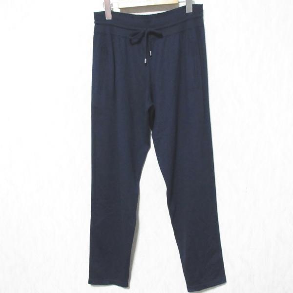 【商品名】Cesare Attolini チェザレアットリーニ カシミヤニットパンツ ネイビー【ブランド】CESARE ATTOLINI チェザレアットリーニ【対象】メンズ【ランク】SA ※若干の使用感はあるが、全体的に状態の良い商品【カラ...