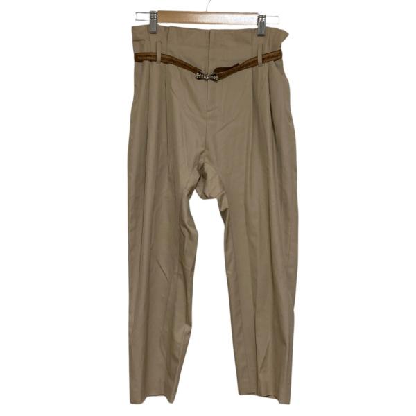 【商品名】leur logette ルールロジェット ベルトデザイン ハイウエスト タックパンツ サイズ1 ベージュ【ブランド】leur logette ルールロジェット【対象】レディース【ランク】SA ※若干の使用感はあるが、全体的に状態...