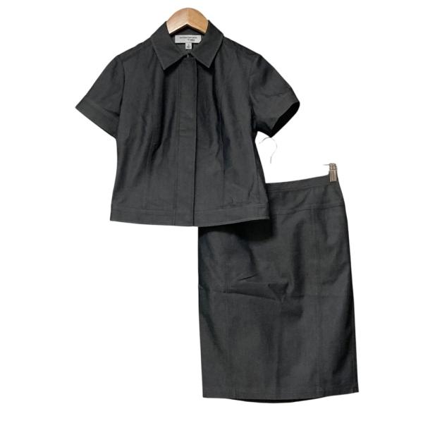 【商品名】narciso rodriguez ナルシソロドリゲス ショートスリーブ ジャケット ひざ丈 スカート セットアップ サイズ0/2 グレー【ブランド】Narciso Rodriguez ナルシソ ロドリゲス【対象】レディース【ラン...