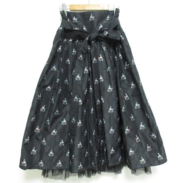【商品名】MARC JACOBS マークジェイコブス フラワージャガード ギャザースカート サイズ0 ブラック【ブランド】MARC JACOBS マークジェイコブス【対象】レディース【ランク】SA ※若干の使用感はあるが、全体的に状態の良い...
