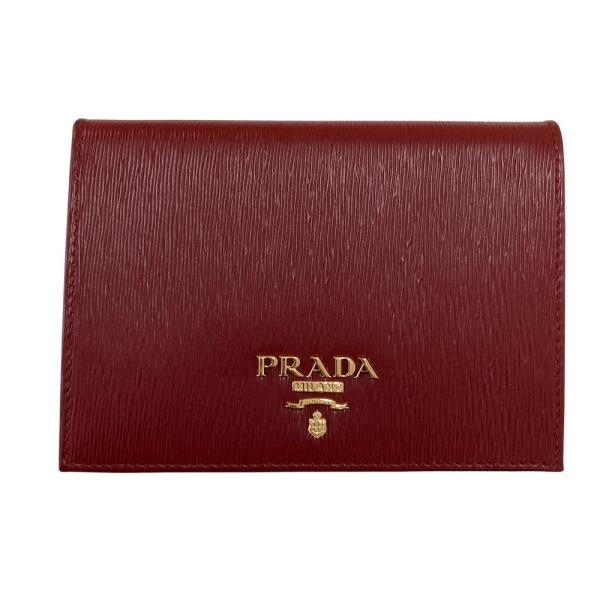 【商品名】PRADA プラダ ヴィッテロムーブ パスポートカバー カードケース 1MV412 レッドブラウン【ブランド】PRADA プラダ【対象】レディース【ランク】S ※ほとんど使用がなく、とても状態の良い商品【カラー】レッドブラウン【実...