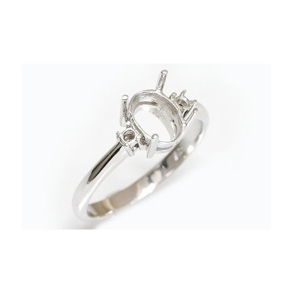 お得なダイヤ入り空枠です。この枠にはオーバル8ミリ×6ミリ（誤差0.3ミリ）のルースを留めることが出来ます。○ルース形状：オーバル○ルースサイズ：8ミリ×6ミリ○素材：選択して下さい。○重量：約1.8グラム○ダイヤモンド：約0.05カラット...