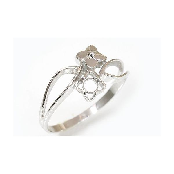 フラワーモチーフのリングです。この枠にはラウンド直径3.0ミリ（誤差0.2ミリ）のルースを留めることが出来ます。○ルース形状：ラウンド○ルースサイズ：φ3.0ミリ○素材：選択してください。○重量：約1.3グラム（ＳＶ925の場合）○要リング...