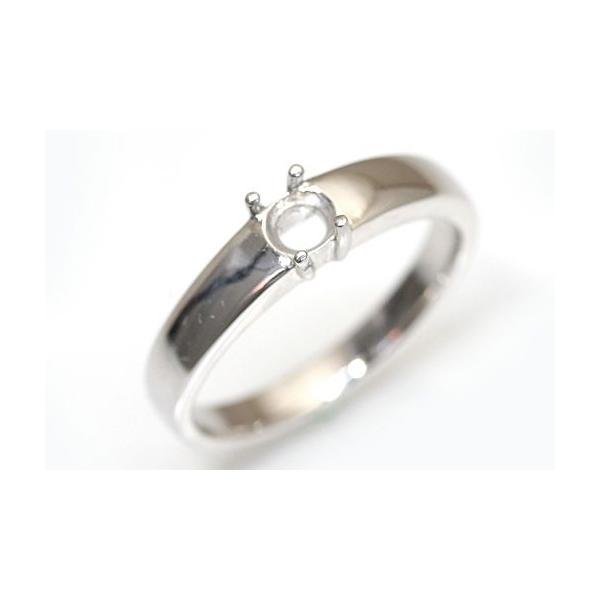 シンプルな４本爪のリングです。この枠にはラウンド直径３．５ミリ（誤差0.2ミリ）のルースを留めることが出来ます。○ルース形状：ラウンド○ルースサイズ：φ３．５ミリ○素材：選択してください。○重量：約２．８グラム（ＳＶ925の場合）○要リング...