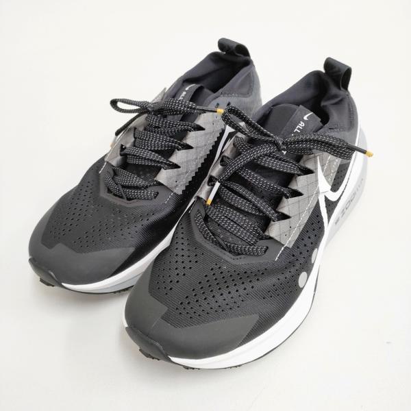 M101675-939008-129    NIKE ZOOMX ZEGAMA TRAIL 2 サイズ26cm FD5190-001 ランニングシューズ スニーカー ブラック ホワイト ナイキ 6-0203G 101675【参考ランク】A-...