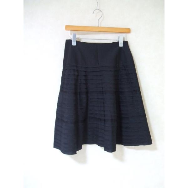 L193249-1926082-19    APPENA ティアード コットンシルク スカート サイズ40 ブラック レディース アペーナ 2-0601G 193249【参考ランク】A-B【全体の印象】使用感が見受けられますが、使用する上で...