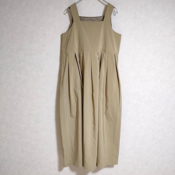 L221429-19840813-39    MOOLA KALAH サイズ2 ノースリーブ ワンピース ベージュ モーラカーラ 3-0818M 221429【参考ランク】B【全体の印象】使用感・ダメージがあります。※詳しい商品説明は下部に...