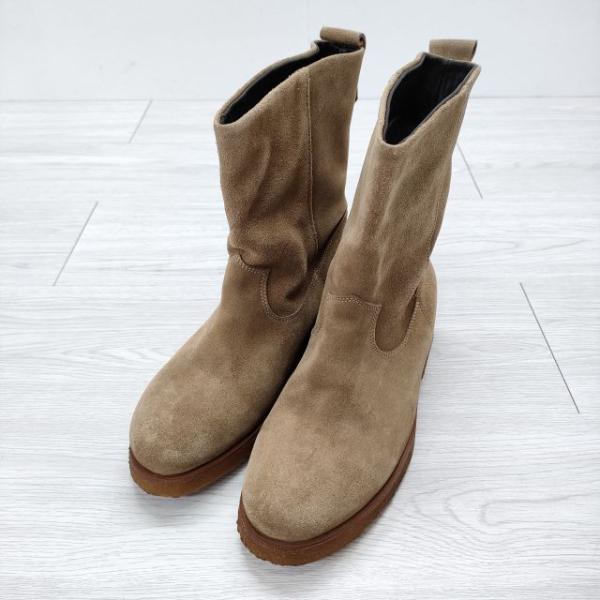 L241354-913008-59    Punto Pigro ショートブーツ クレープソール サイズ37 ブーツ ベージュ プントピグロ 4-1017T 241354【参考ランク】A-B【全体の印象】やや使用感はありますが、全体的な印象...