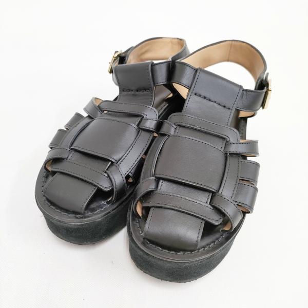 L252611-913008-49    CORSO ROMA 9 コルソローマノーヴェ グルカサンダル イタリア製 サイズ39 サンダル ブラック コルソローマ 5-0526S 252611【参考ランク】A-B【全体の印象】やや使用感はあ...