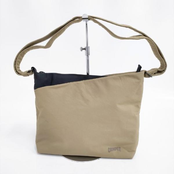 L260170-920808-59    CAMPER Pera 52730 ショルダーバッグ ベージュ カンペール 5-0626G 260170【参考ランク】A-B【全体の印象】やや使用感はありますが、全体的な印象としては綺麗です。※詳し...
