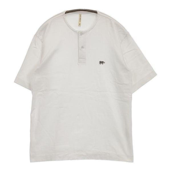 L262209-96508-29    SCYE BASICS ヘンリーネック ワッペン 刺繍 サイズ36 半袖Ｔシャツ カットソー オフホワイト サイベーシックス 5-0830S 262209【参考ランク】A-B【全体の印象】やや使用感は...