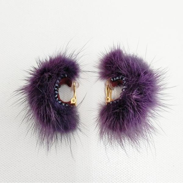 L267407-919508-59    DOIGT ドワ ミンクファー 定価16500円 アクセサリー イヤリング パープル 5-1111T 267407【参考ランク】A【全体の印象】使用感が少なく全体的に綺麗に感じられます。※詳しい商品...