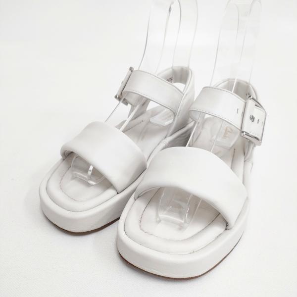 L271820-92008-29    Clarks Alda Strap アルダストラップ サイズUK3 サンダル ホワイト クラークス 6-0426S 271820【参考ランク】B【全体の印象】使用感が見受けられますが、使用する上で支障...