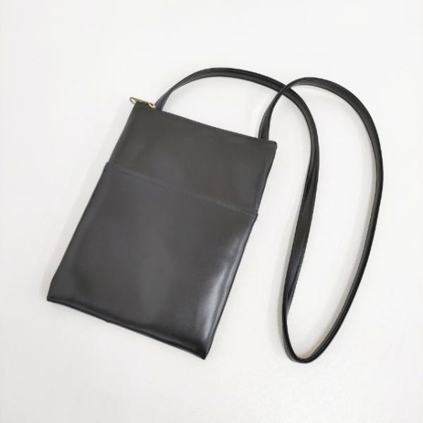 L275697-95208-29    CLASKA G&amp;S DO BANK フラットポシェット ショルダーバッグ 黒 クラスカ 6-0216G 275697【参考ランク】B【全体の印象】使用感が見受けられますが、使用する上で支障と...