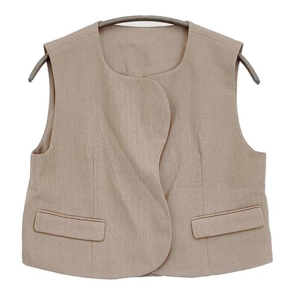 L282467-970008-169    Ameri VINTAGE OTONA MUSE SHORT WAVE VEST WITH SKIRT 小山田早織 定28600円 セットアップ ベージュ アメリヴィンテージ6-0309M 282...