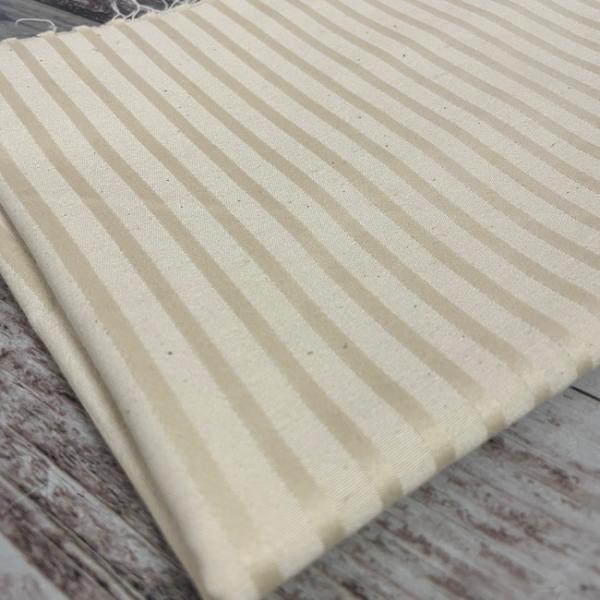 ★表示されている金額は長さ50cｍあたりの価格です★長さを50cm単位で延長が可能です。※数量1＝50cm/数量3＝1.5m ※ご希望ｍ数量をご購入下さいませ。【素材】コットン100％【色】 生成【サイズ/厚さ】 幅120cm 厚手/ 透け...