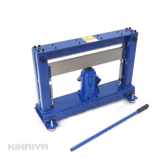 ●鉄板を曲げる事ができる、ハンドメタルベンダーです●プレスヘッドの間に板をセットし、付属のハンドルを上下に動かしてジャッキアップします●角度の調整がしやすく、安定して作業ができます●リターンスプリング付きなので、バルブを緩めるだけで戻ります...