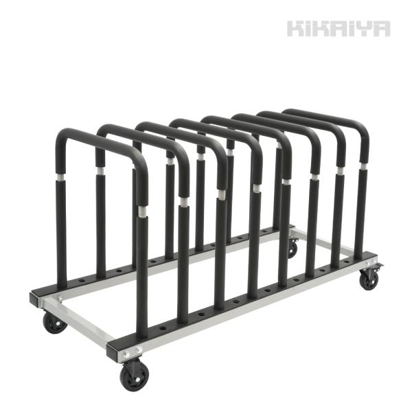 ●立て掛けて置くだけで、簡単に整理整頓できるパネルラックです●山形フレームにはPUフォームパッド、下部フレームにはゴムパッドがついており、パーツへの傷を防ぐ設計になっています●8本のサポートフレームは、90mm間隔で自由に取付可能差し込み穴...