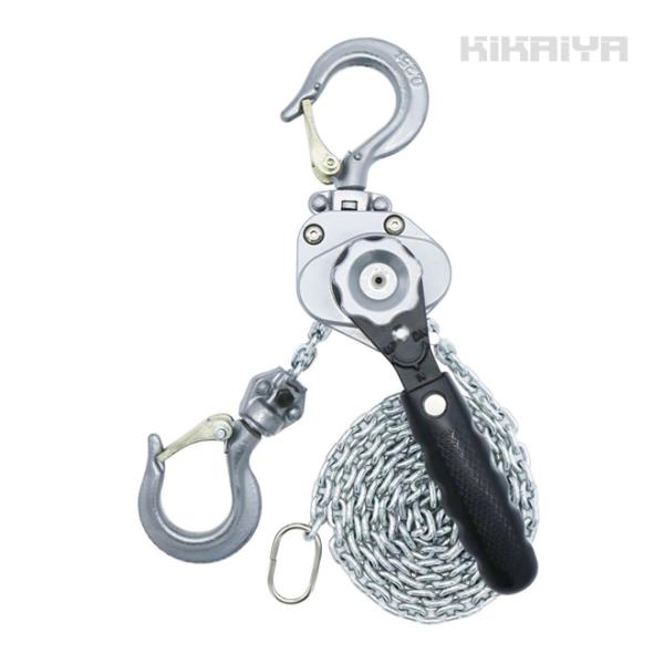 【仕様・状態】■能力:250Kg■本体重量:1.5kg■チェーン:φ 4mm×1.5m（メッキチェーン）■揚程:1.43m■フック開口寸法:約20mm■梱包サイズ:250×130×110mm【商品説明】・アルミ素材を併用した軽量設計・自重が...