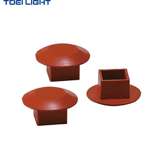 個人宅様への配送が不可の為、お届け先は屋号でお願いいたします。●単位/3個1組●サイズ/差込部寸法□75mm×深さ50mm●重さ/900g/組●材質/主材合成ゴム●B-3381用フタ●台湾製●送料/2組まで2ランクこちらの商品は受注生産品の...