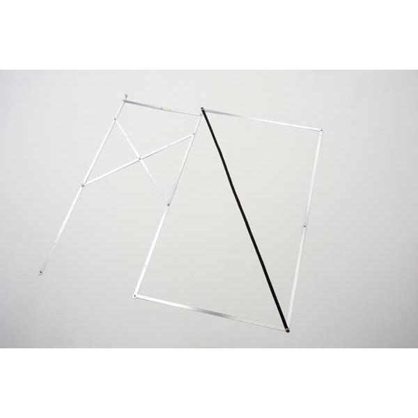 個人宅様への配送が不可の為、お届け先は屋号でお願いいたします。プレイ前の面倒なバッターボックス作りを簡単、正確にお手伝い。材質にハガネ材を使用しているので強度はバツグン●材質/本体：鋼製、クロームメッキ●日本製●送料/2台までＩランクこちら...