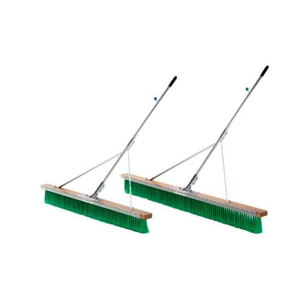 ●サイズ：長さ152×幅150cm　●重量：6kg●ブラシ PVC、柄 アルミ（アルマイト加工）、レーキ スチール ●毛長：10?12.5cm ●グリップ、フック、ステー付●金網などに掛けることができるフック付でブラシの毛先を痛めません。 ...