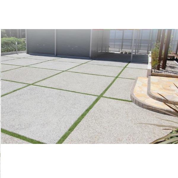 ●商品サイズ：芝丈28mm　幅約95mm×長さ約5ｍ　重量　約1kg　●梱包サイズ：巾30cm×長さ39cm×高さ16cm●中国製●送料無料　※沖縄・離島は運送の都合上、販売不可※生産ロットの違いにより芝色の違いが発生する事がございます。同...