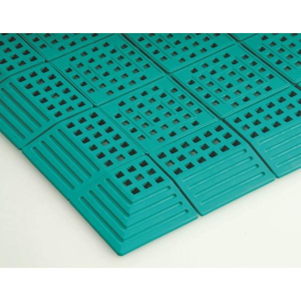 ●幅３００×奥行３００×厚さ１３．５ｍｍ●軟質塩化ビニール製●防炎試験登録番号：ＥＯ０７００９３●抗菌・防カビ剤入●送料：別途見積