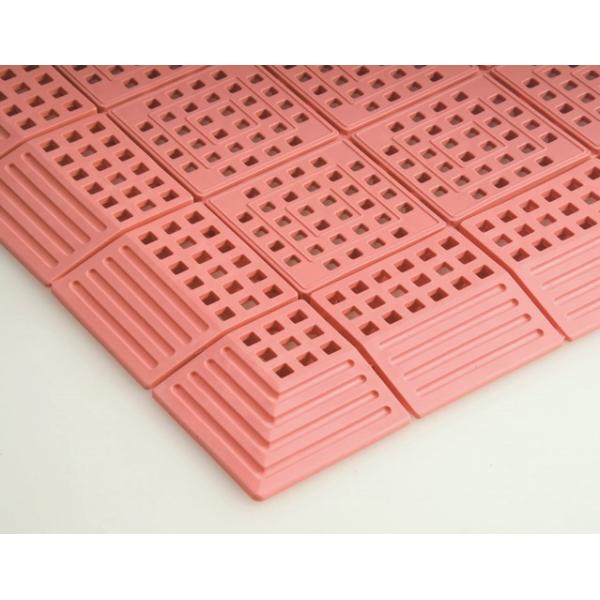 ●幅３００×奥行３００×厚さ１３．５ｍｍ●軟質塩化ビニール製●防炎試験登録番号：ＥＯ０７００９３●抗菌・防カビ剤入●送料：別途見積