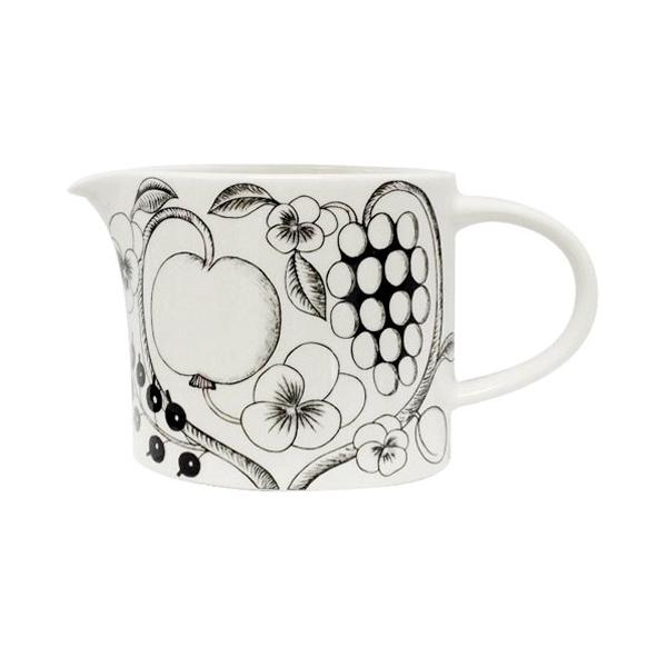 たっぷり入る大きめのピッチャーが新登場。飲み物を入れてティータイムを楽しんだり、花瓶としても美しい一品です。購入単位：1個配送種別：在庫品Yahoo 通販 JJ2667 ARABIA アラビア Paratiisi パラティッシ ブラック ピ...