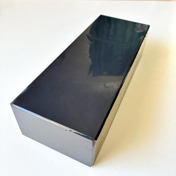 場所：長崎県対馬方面用途：仕上げ砥石粒度：#5000地層・特徴：硬さ： 3/5泥: 出やすい筋：影響なし寸法：縦210mm　横80mm　高さ50mm※出品者の感覚によりますので、あくまで参考情報として、商品の状態は画像にてご判断ください。※...